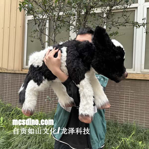 Lifelike Cow Cub Hand Puppet-BB126 – mcsdino