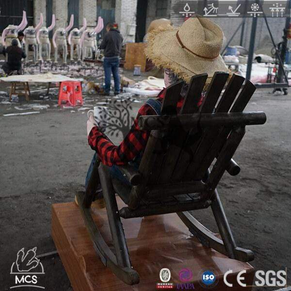 Animatronic Attraction Elderly Farmer In Rocking Chair-CUS018