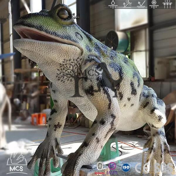 Giant Robotic Devil Frog Beelzebufo