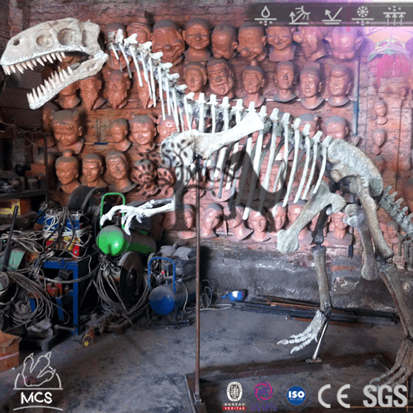 Dinosaur Reproduction Deinonychus Fossil Replica-SKR014